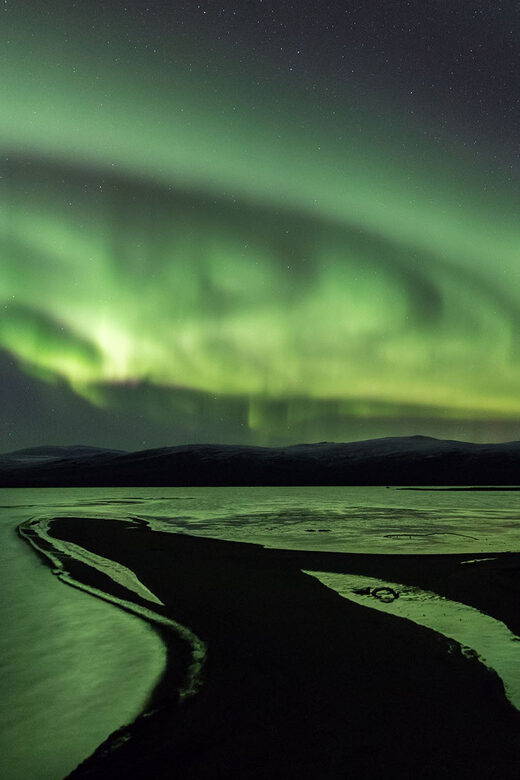Abisko: Guided Autumn Aurora Chase with Hotel Transfers - The Experience: What You Can Expect