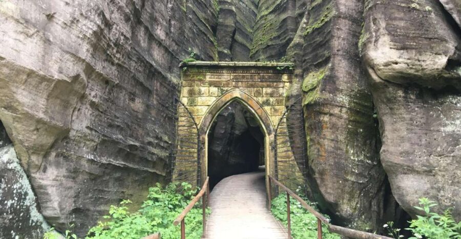 Adrpach: The Chronicles of Narnia Tour with Guide - An In-Depth Look at the Experience