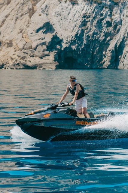 Alcudia: Bay of Alcudia Jet Ski Tour with Photos - Detailed Breakdown of the Tour