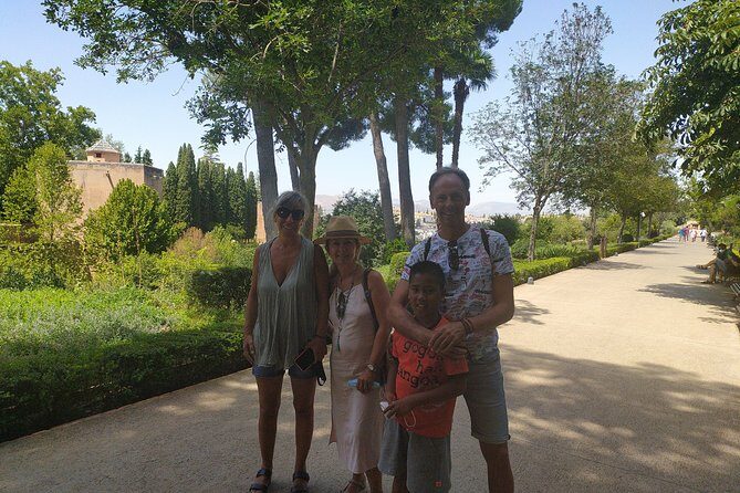 Alhambra : Private Tour for Families - Guides Who Make the Difference