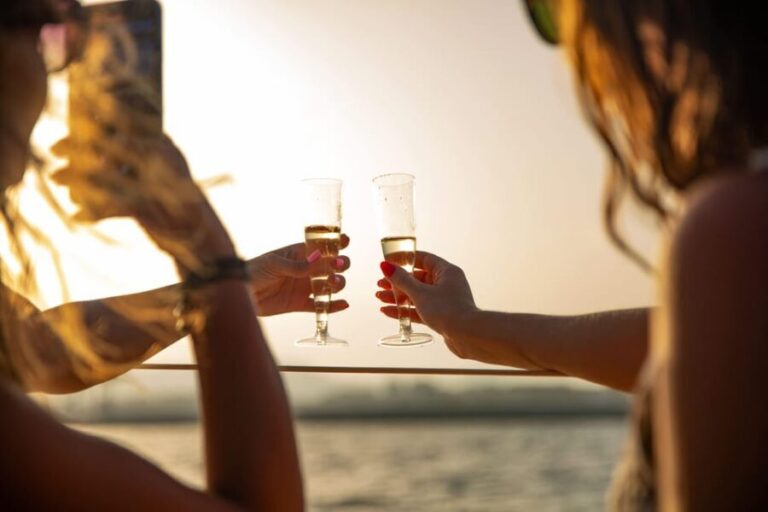 Alicante: 2-Hour Late Afternoon Catamaran Cruise - An In-Depth Look at the Alicante Catamaran Experience