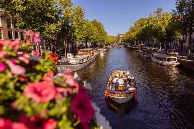 Amsterdam: 2-Hour Luxury Canal Cruise with Snacks & Drinks - Final Thoughts