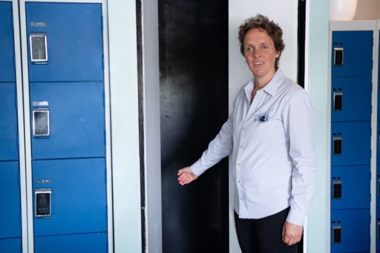 Amsterdam: 3 Course Dinner in the Dark - Is It Worth the Price?