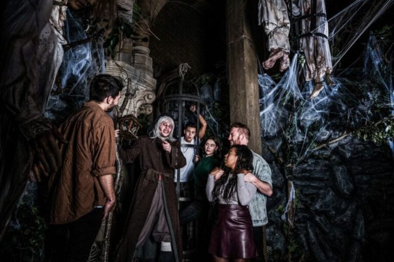 Amsterdam: Amsterdam Dungeon Entrance Ticket - The Value of the Amsterdam Dungeon Experience