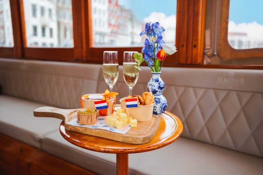 Amsterdam: Canal Cruise with Bubbles & Bites - Why This Tour Is Worth Considering