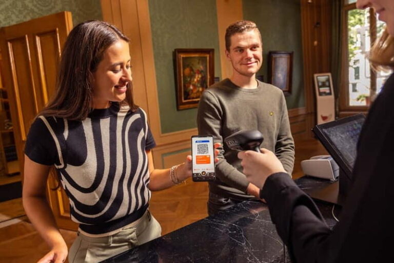 Amsterdam: City Card with Free Entrance & Public Transport - Navigating the Itinerary: What to Expect