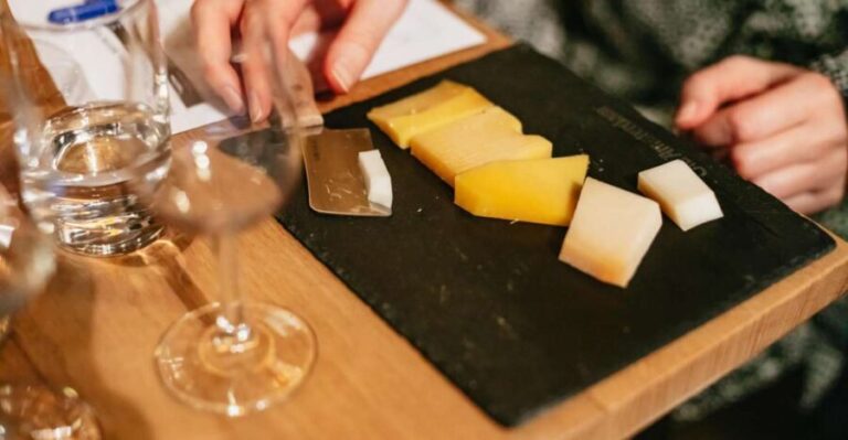 Amsterdam: Dutch Cheese Tasting Experience with Wine - An Inside Look at the Experience