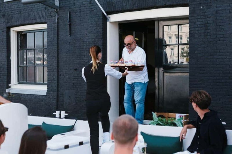 Amsterdam Evening (Sunset) Canal Cruise w/ optional drinks - What to Expect on the Cruise