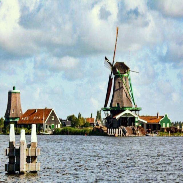Amsterdam: Giethoorn and Zaanse Schans Windmills Day Tour - Zaanse Schans: Windmills and Traditional Crafts