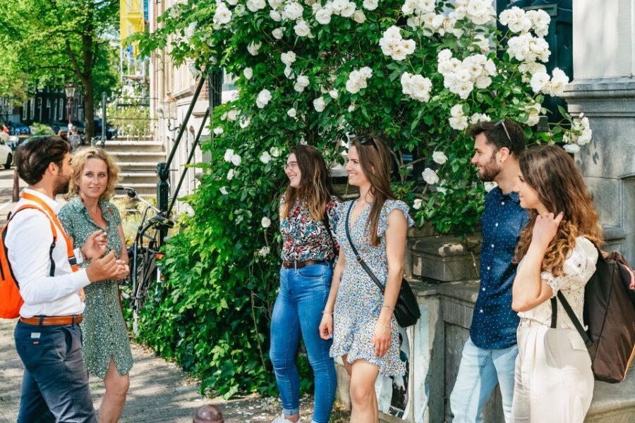 Amsterdam: Historical Highlights Walking Tour with Tasting - A Step-by-Step Breakdown of the Tour