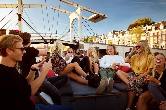 Amsterdam Light Festival: Saloon Boat Cruise + Hot Drinks & Bite - The Value of the Experience