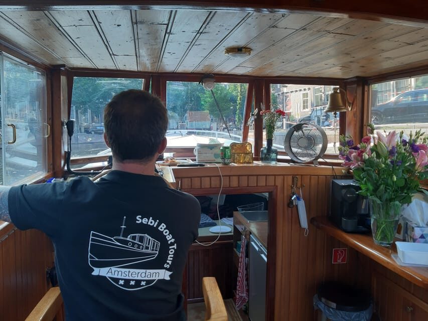 Amsterdam: Small-Group Canal Cruise incl. Drinks and Snacks - The Itinerary: What to Expect