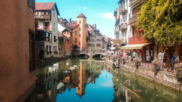 Annecy: Traditional Food Group Walking Tour - Frequently Asked Questions