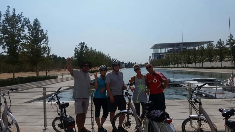 Athens: Electric Bike Seaside Tour with Guide - The Experience in Detail