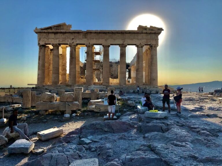 Athens:Acropolis - Historical Center Walking Tour in Spanish - What Makes This Tour Stand Out