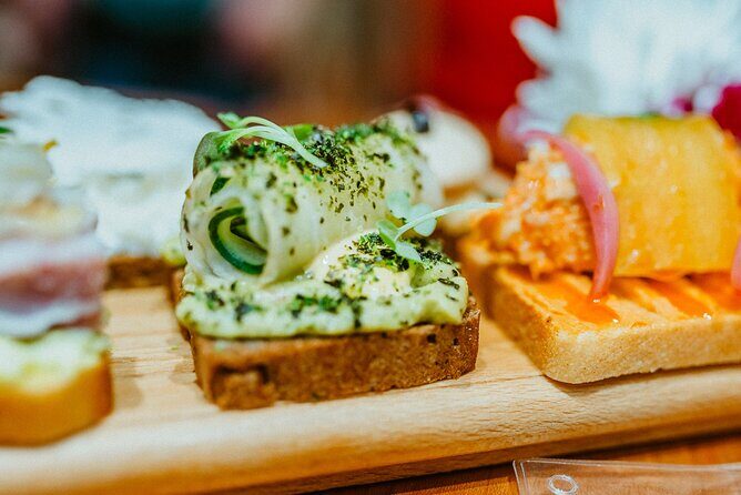 Award-Winning Prague Evening Old Town Food and Drink Tour - What Do Reviewers Say?