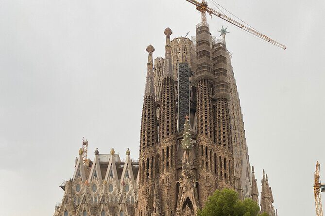 Barcelona: Bar Crawl at Gaixample - Detailed Breakdown of the Itinerary