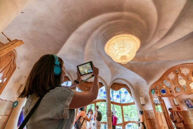 Barcelona: Casa Batlló Entry with Self-Audioguide Tour - Who Will Enjoy This Tour?