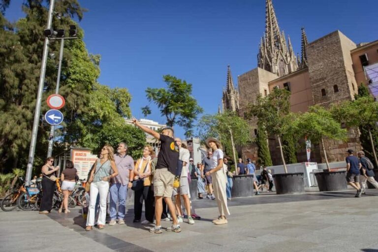 Barcelona: City Walking Tour with a Local Guide - What to Expect on the Tour