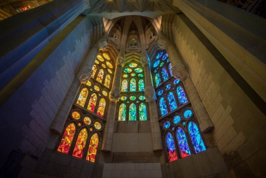 Barcelona: Exclusive Sagrada Familia Private Guided Tour - Why Skip-the-line Matters