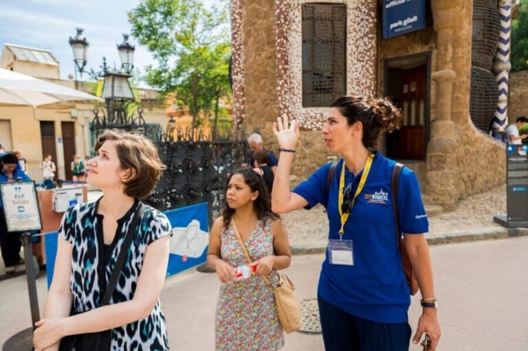 Barcelona: Park Guell Guided Tour with Skip-the-Line Entry - The Guided Tour: What to Expect