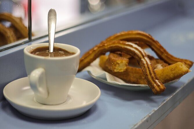 Barcelona Private Food Tour: Tapas, Paella & 8+ Food Tastings - Exploring Mercat de Santa Caterina: Modern Meets Traditional