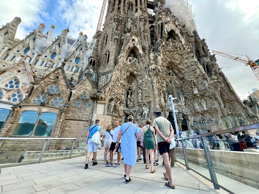 Barcelona: Sagrada Familia Entry Ticket and Guided Tour - Skip-the-Line Entry — A Major Plus