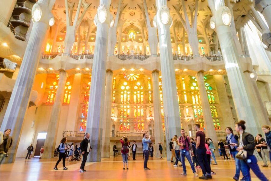 Barcelona: Sagrada Familia Fast-Track Guided Tour - FAQ