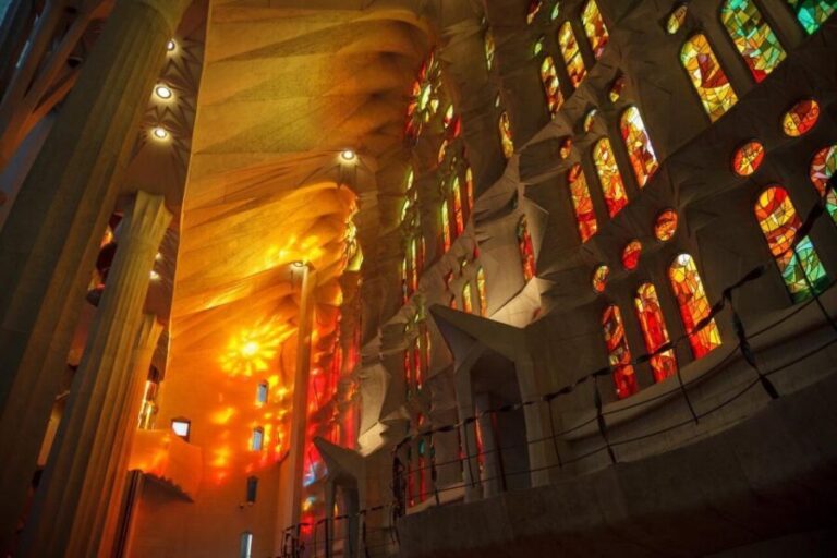 Barcelona: Sagrada Familia Skip-the-Line Guided Tour - Practical Details and Tips
