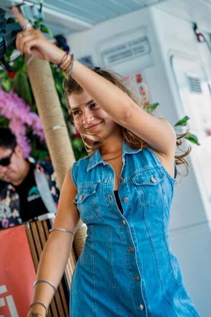 Barcelona: The Original Barcelona Boat Party - The Experience: How It All Comes Together