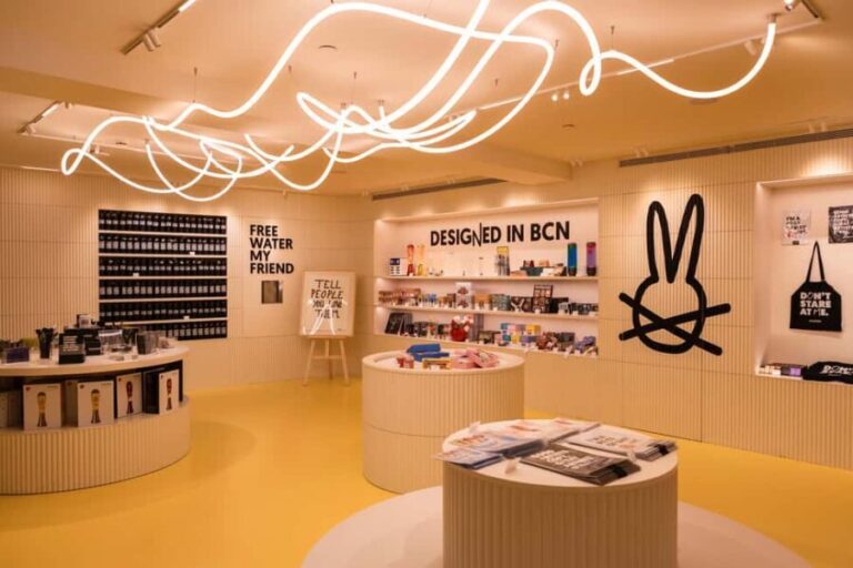 Barcelona: White Rabbit Catalonia's Top Immersive Experience - The Practicalities: What to Expect