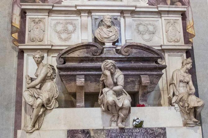 Basilica Santa Croce: Walking Among the Masters of Florence - Inside Santa Croce: Art, Tombs, and Sacred Spaces
