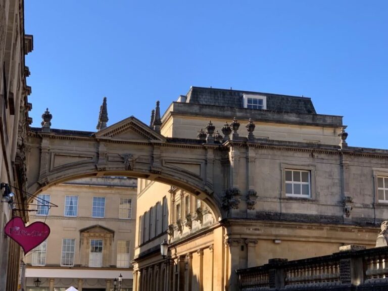 Bath: Walking Tour with Qualified Blue Badge Tourist Guide - The Major Highlights