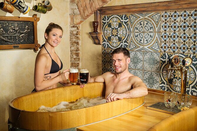 Beer bath Spa for 2 people/ 1 tub - 1,5 hour Activity in Prague - The Experience Itself: Step-by-step Breakdown