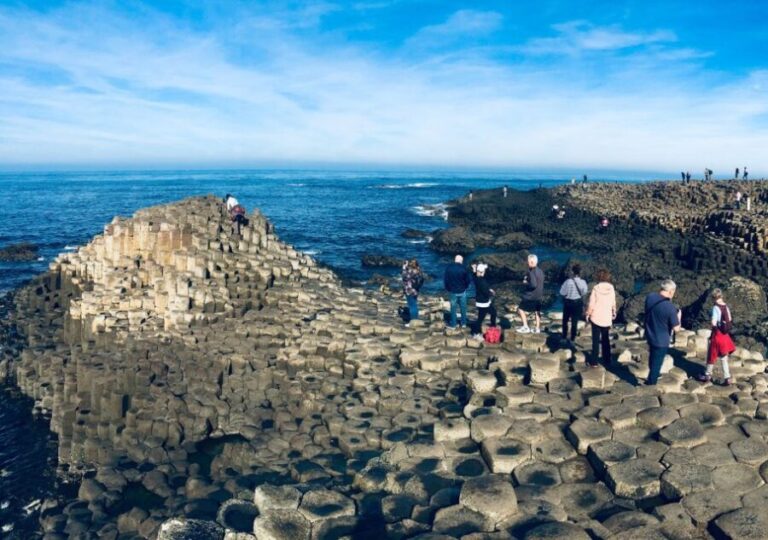 Belfast and Giant's Causeway in Italian or Spanish - A Detailed Look at the Tour Experience