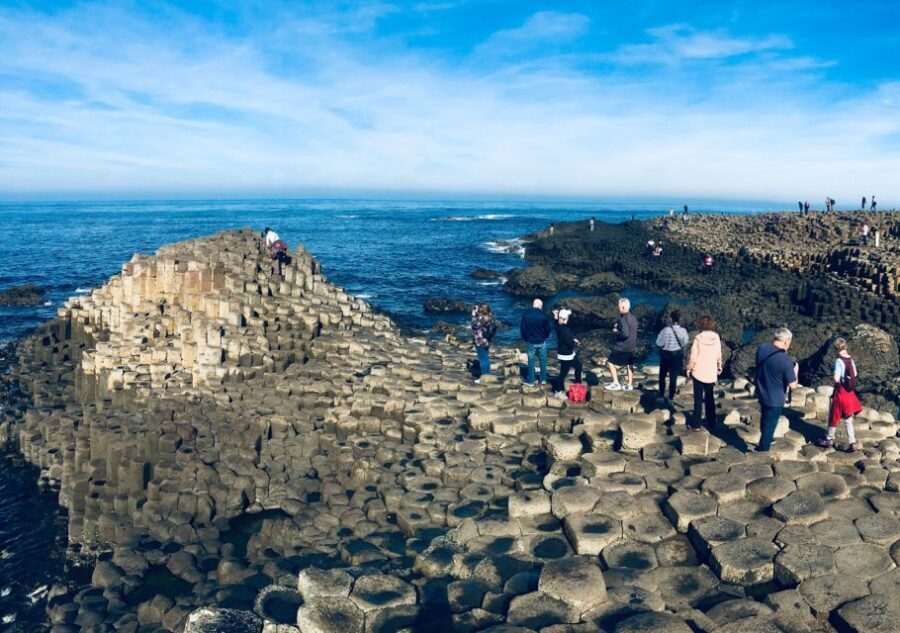 Belfast and Giant's Causeway in Italian or Spanish - A Detailed Look at the Tour Experience