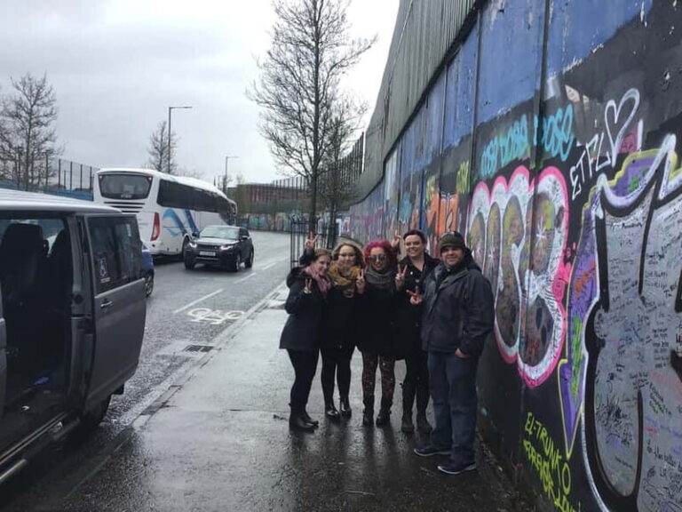 Belfast: Black Taxi Tour & Crumlin Road Jail Tour - Discovering the Stories Behind The Troubles