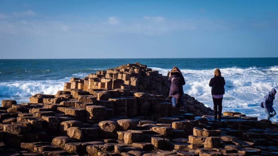 Belfast: Giant's Causeway & Irish Castles Tour -WIFI onboard - The Value for Money