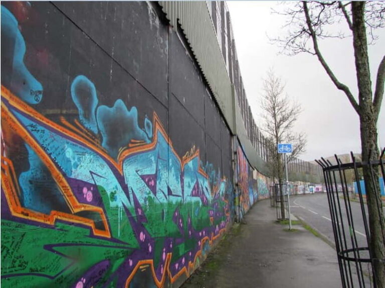 Belfast: Murals Taxi Tour - Why Choose This Tour?
