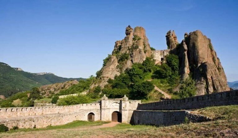 Belogradchik Rocks and Fortress from Sofia - Visiting Belogradchik Fortress