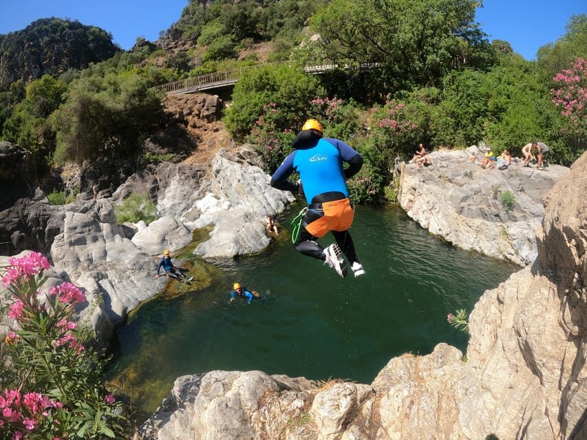 Benahavís: Canyoning Guided Tour at Guadalmina River - What Makes This Tour a Good Value?