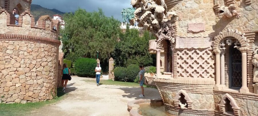 Benalmadena: Colomares Castle Tour with Entry Ticket - FAQs