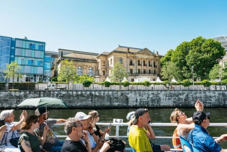 Berlin: 1-Hour City Tour by Boat with Guaranteed Seating - The Experience Onboard: Comfort, Commentary, and Practicalities