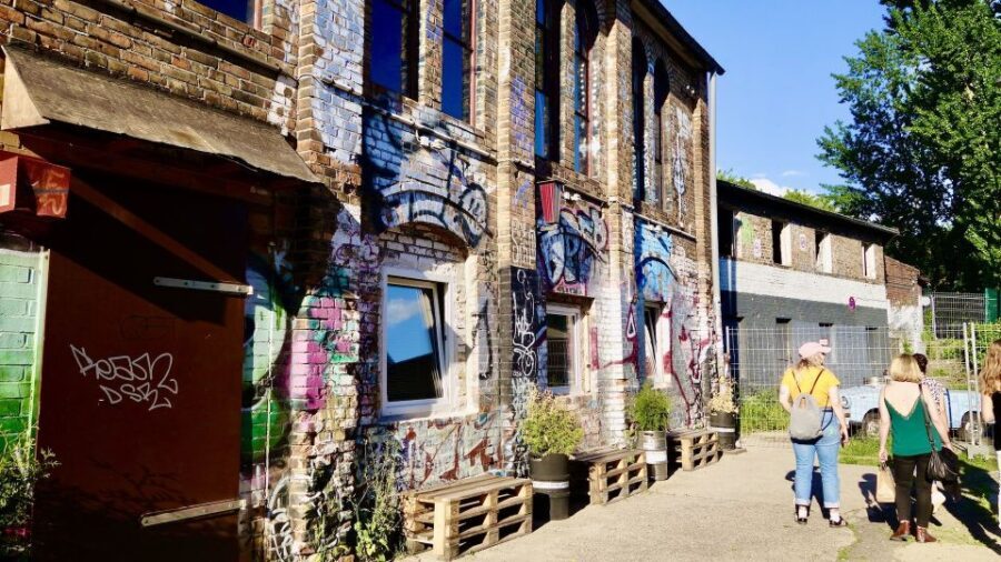 Berlin: Guided Craft Beer & Cultural Tour With Snacks - What to Expect During the 3-Hour Tour