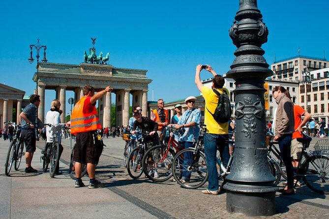Berlin Highlights Sightseeing Bike Tour in Small Groups - Starting Point and Logistics