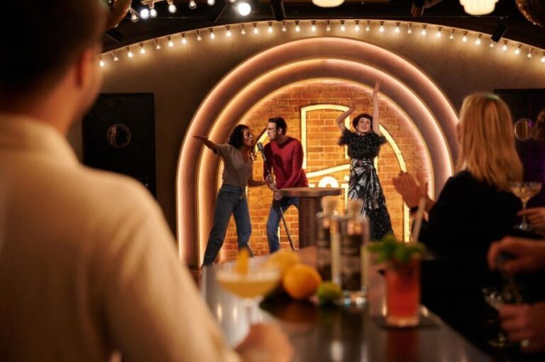 Berlin: Madame Tussauds Museum & Berlin Dungeon Combo Ticket - Practical Details and Tips