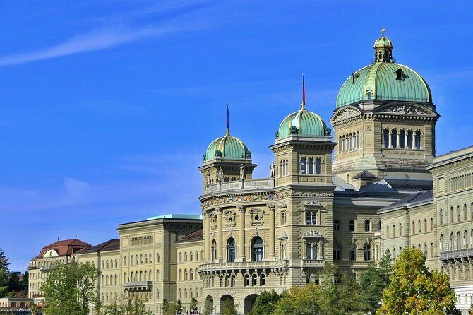 Bern Walking Tour: Explore Top Sights & Hidden Gems - The Zytglogge: Bern’s Medieval Timekeeper