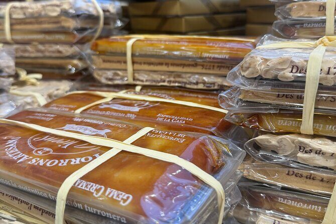 Best of Barcelona: Sagrada Família, Gaudí & Candy Tasting Tour! - Practical Details and Tips