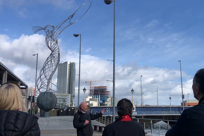 Best of Belfast Walking Tour - Breaking Down the Itinerary