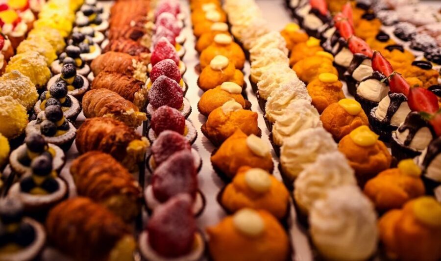 Bologna: Local Food Tour with Authentic Tastings and Wine - The Experience Atmosphere